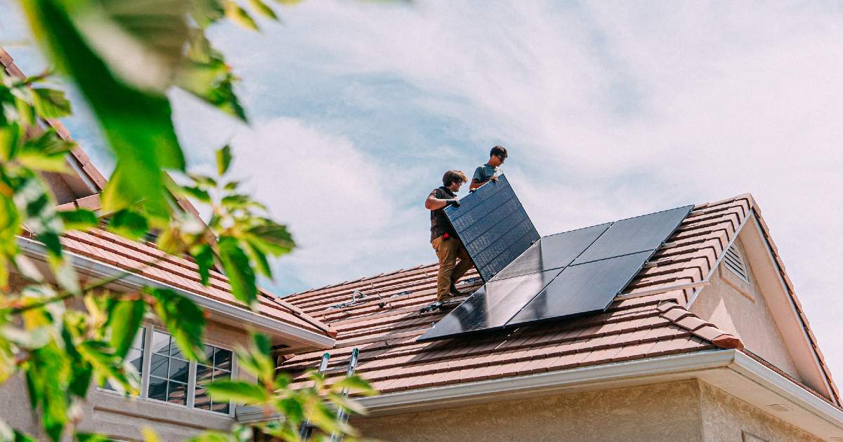 How to Protect Yourself from Solar Panel Scams | MMI